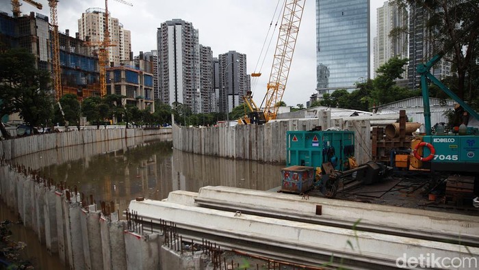 Pemprov DKI Pasang Turap Beton di Kali Cideng Atas untuk Cegah Banjir