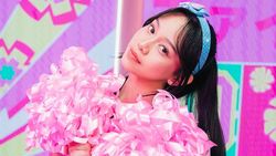 Manajemen Tangguhkan Aktivitas Gendis JKT48 Usai Viral Foto Bersama Cowok