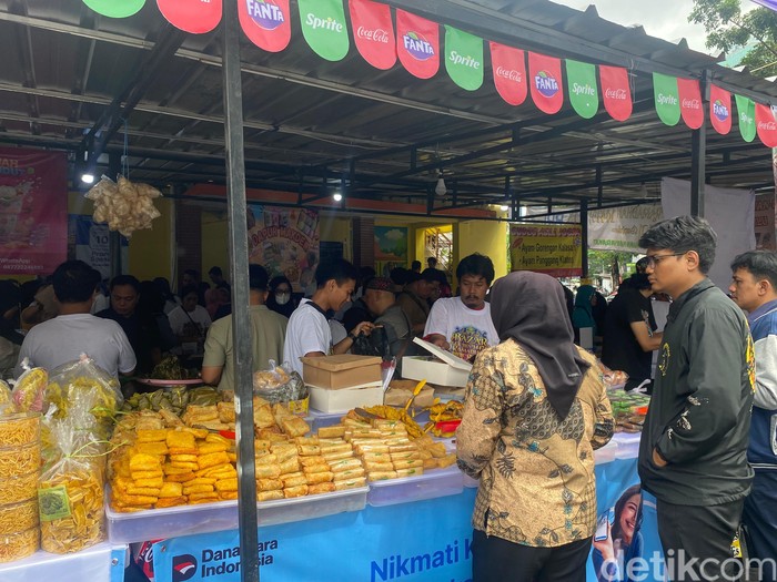 Merapat! War Takjil di Benhil, Ada 50 Kedai yang Bisa Diserbu