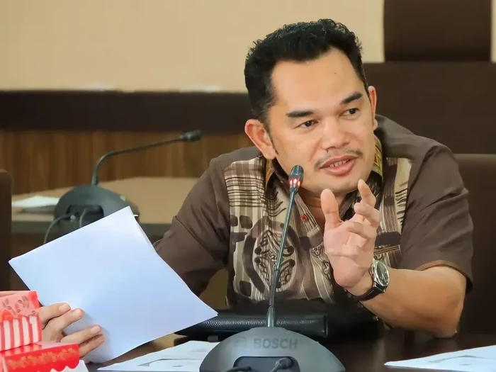 Ternyata Ketua DPRD Kaltim Juga Anggarkan Mobil Dinas Rp 6,8 M