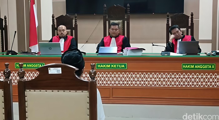 Terdakwa Pembunuh Sekeluarga di Indramayu Seret Nama Aman Yani, Kini ...