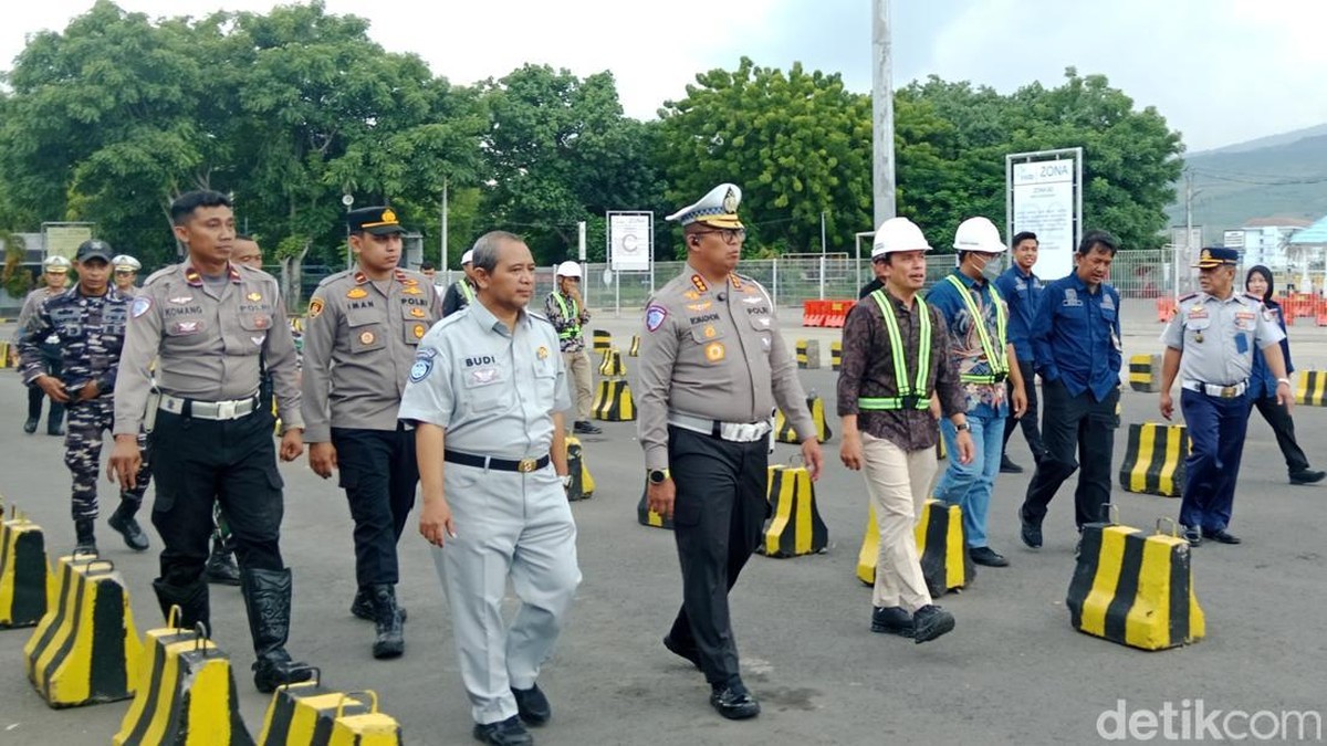 Masjid-masjid Besar di Lombok Buka 24 Jam untuk Istirahat Pemudik