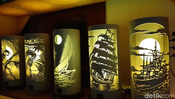 Lampu Hias dari Pipa PVC Karya Warga Probolinggo Laris hingga Mancanegara