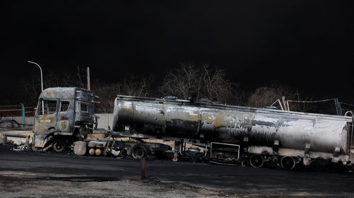 Penampakan Kawasan Depot Bahan Bakar Iran Usai Diserang Israel