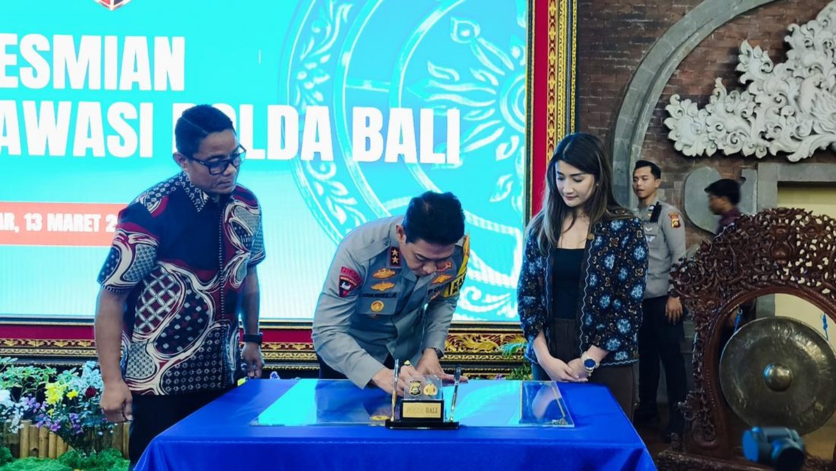 7 Juta Turis Asing Datang ke Bali, Polda Resmikan Cakrawasi Pantau ...