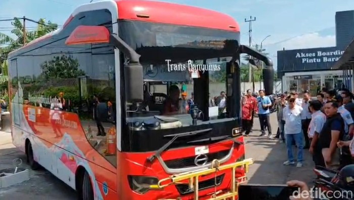 Asyik! Bus Trans Banyumas Kini Masuk ke Stasiun Purwokerto
