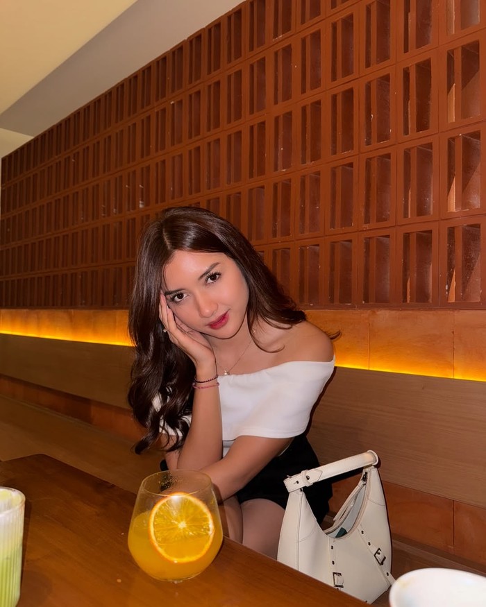 Cantiknya Yuriska Patricia, Pacar Asnawi yang Hobi Hangout di Kafe