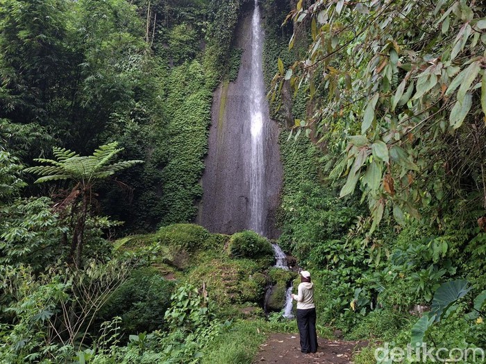 8 Rekomendasi Curug di Bandung, Cocok untuk Healing Akhir Pekan