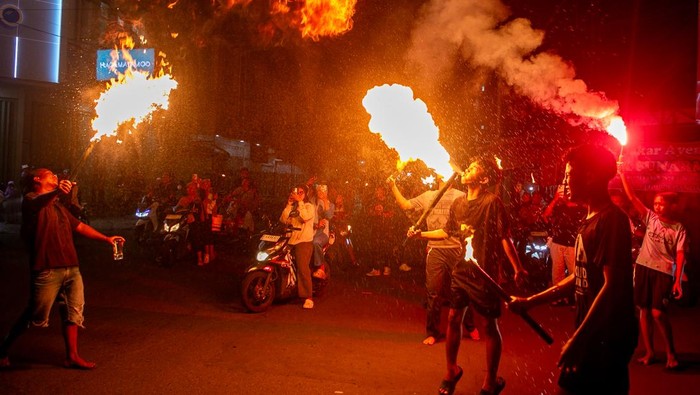 Ragam Tradisi 1 Muharram di Sumsel: Pawai Obor hingga Kehangatan Lemang