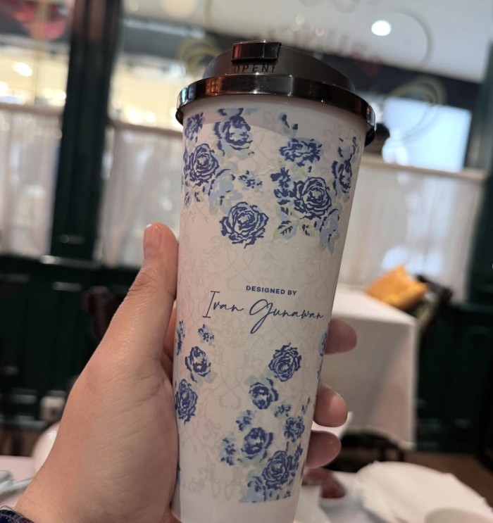 Setelah Jualan Nasi Kulit, Ivan Gunawan Kini Desain Cup Kopi Populer
