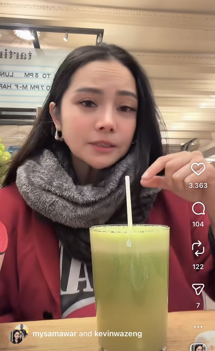 Mawar AFI Asyik Minum Kopi hingga Masak Indomie di Amerika!