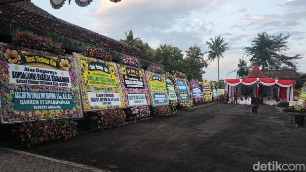Melihat Persiapan Pemakaman Kopda Farizal di TMP Giripeni Kulon Progo ...
