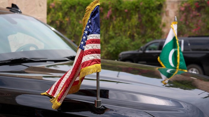 AS dan Iran Bahas Perdamaian di Islamabad, JD Vance Temui PM Pakistan