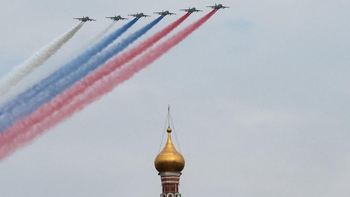 Jet Rusia Warnai Langit Moskow Jelang Parade Kemenangan