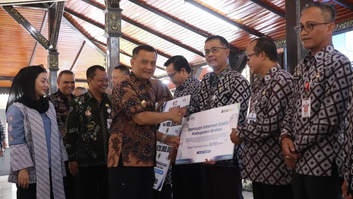 8 Desa di Brebes Dapat Bantuan Internet Dukung Akses Informasi-Ekonomi