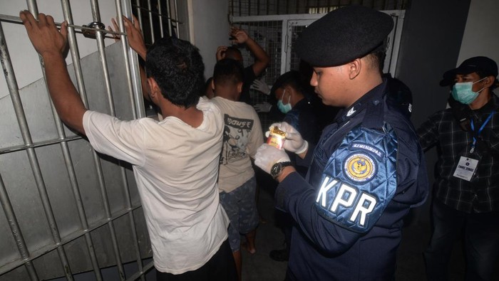 Razia Gabungan Digelar Serentak di Sejumlah Lapas dan Rutan