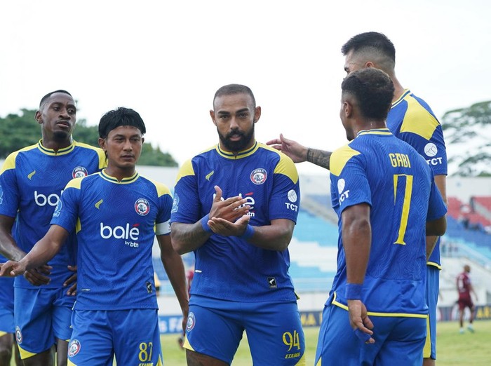 Marcos Santos Ungkap Kunci Perubahan Taktik Arema FC