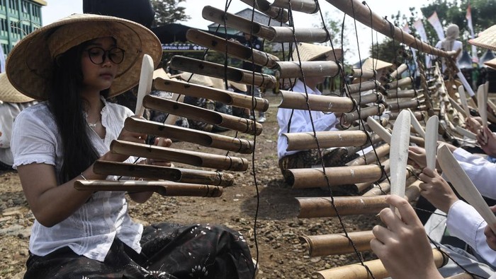 Festival Calung Renteng Jadi Ajang Pelestarian Budaya Lokal