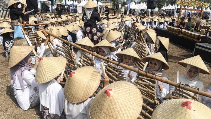 Festival Calung Renteng Jadi Ajang Pelestarian Budaya Lokal
