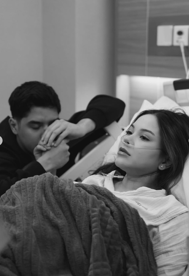Alyssa Daguise Melahirkan Anak ke-1 Dinamai Soleil, Glowing Dengan Soft ...