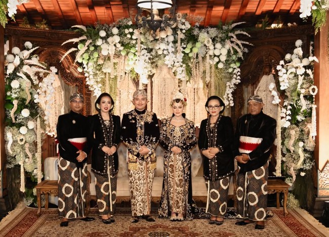 Gaya Anak Soimah Jadi Pengantin, Pakai Baju Ivan Gunawan Seharga Rp 350 ...