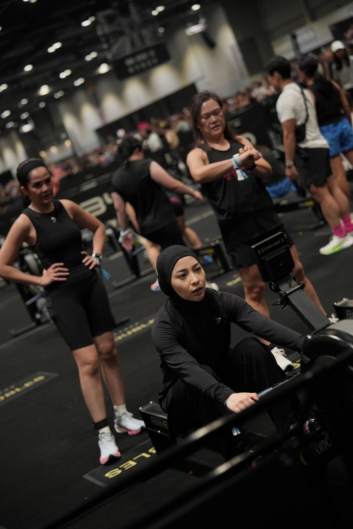 Nikita Willy Ikut Hyrox Perdana, Gaya Hijab Sporty Bikin Salfok, Banjir ...