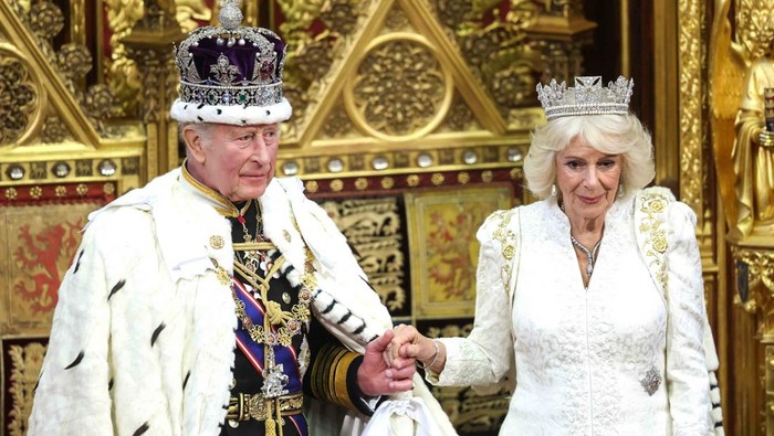 Raja Charles III dan Ratu Camilla Hadiri Pembukaan Parlemen Inggris