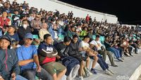 700 Bobotoh-Viking Duduk Rapi Tanpa Atribut di Stadion Jelang PSM Vs Persib