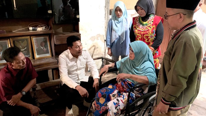 Spirit Pemkab Sidoarjo Hadir untuk Warga Lewat Bantuan Kursi Roda