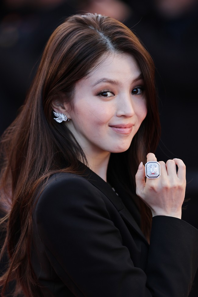 Bold vs Soft, Gaya Han So Hee di Cannes Film Festival 2026 Curi Sorotan