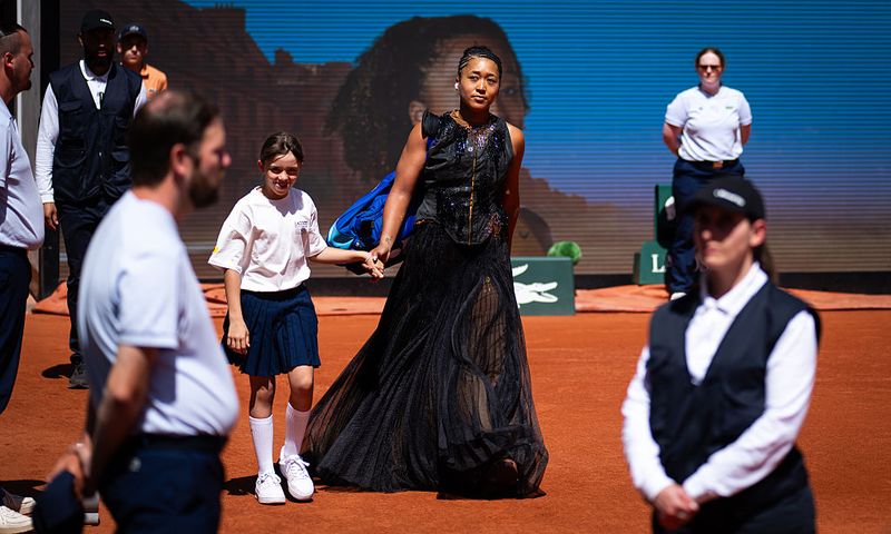 Gaya 'Couture' Naomi Osaka di French Open 2026, Terinspirasi Eiffel Tower