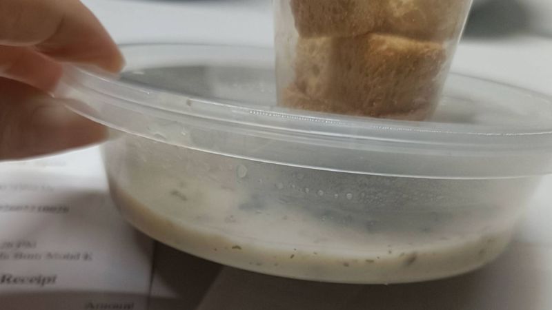 Baru 5 Suap Sudah Habis, Porsi Sup Restoran Ini Tuai Protesv