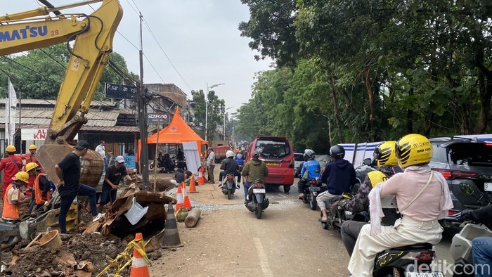 Viral Petugas Dimarahi Pengendara Saat Macet Lenteng Agung, Ini Kata Dishub