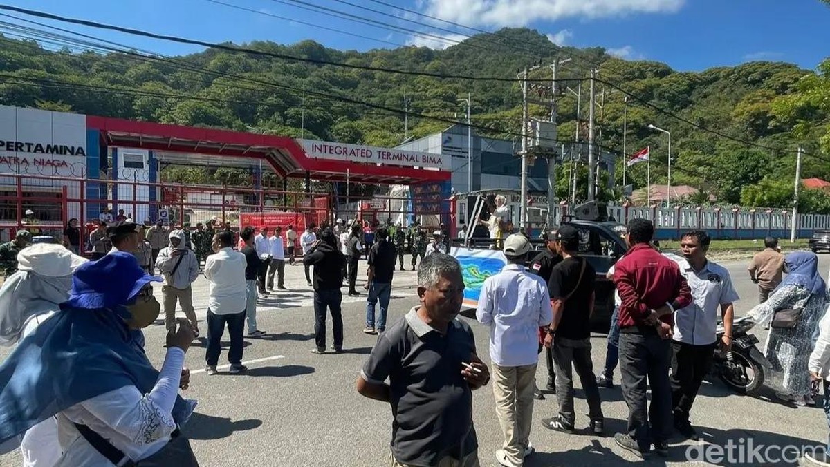 Demo Pemekaran Provinsi Pulau Sumbawa, Massa Ungkit Janji Fahri Hamzah