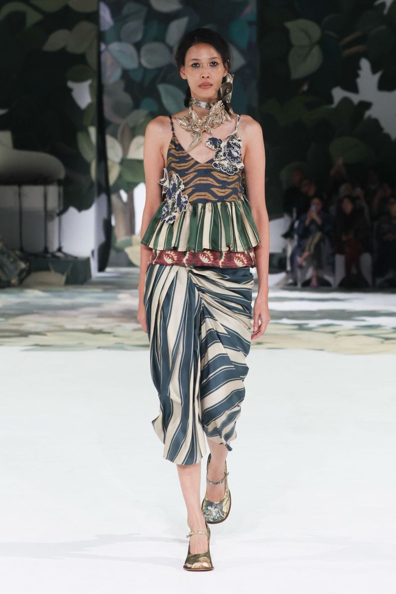 Koleksi Biyan Spring-Summer 2027, Menua dalam Keindahan