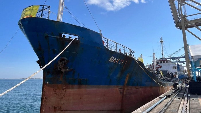 Kapal Tanker Hendak Bawa Solar Ilegal ke Kalteng Disita Polda Sulsel