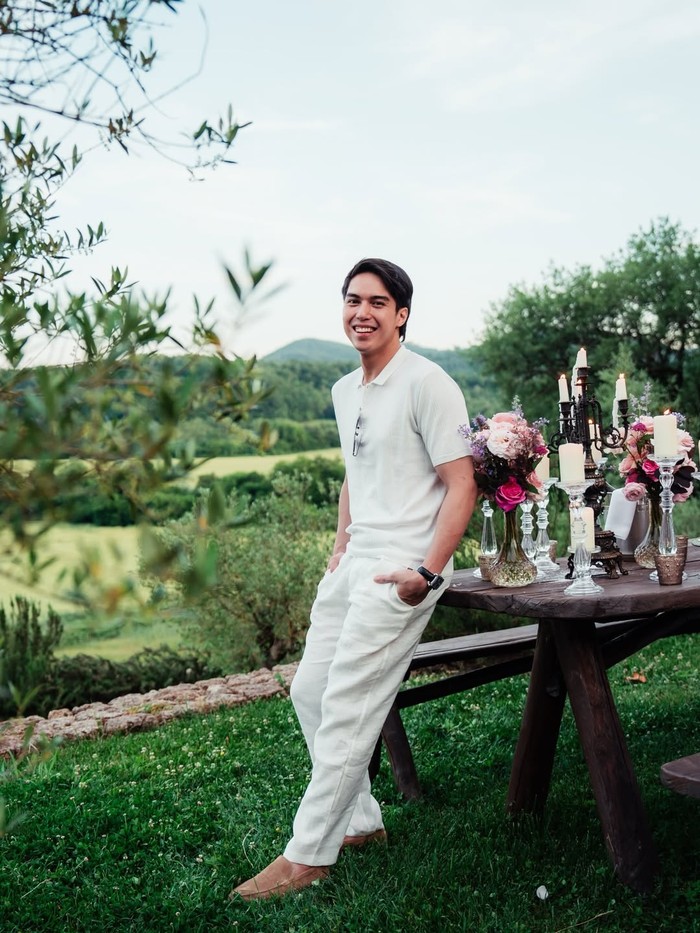 So Sweet! Momen El Rumi dan Syifa Hadju Dinner Romantis di Tuscany