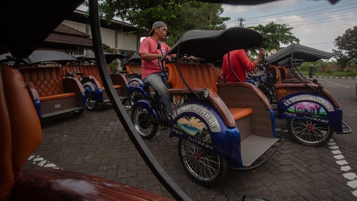 Puluhan Bentor Dimusnahkan, Diganti Becak Listrik