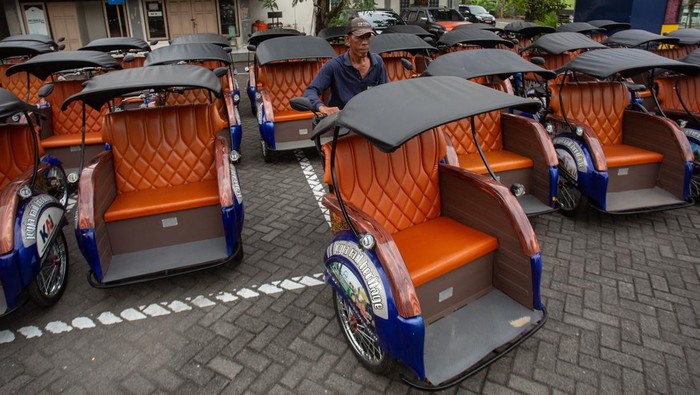 Puluhan Bentor Dimusnahkan, Diganti Becak Listrik