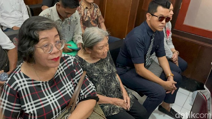 Kesaksian Pilu Nenek Elina Beber Kejinya Samuel Usir-Ratakan Rumahnya