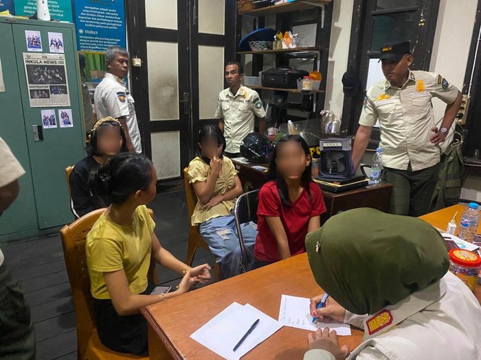 Satpol PP Pontianak Jaring 4 Anak Langgar Jam Malam di Kawasan Ambalat