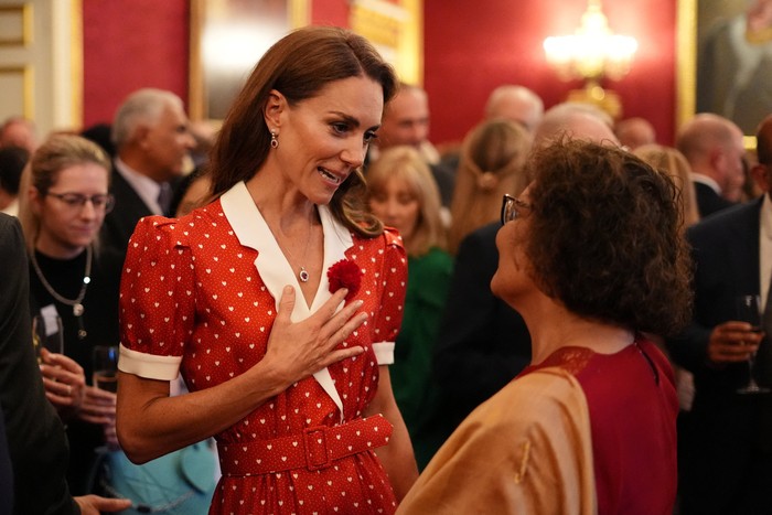 Kate Middleton Pakai Anting Ruby di Kegiatan Kanker, Tersirat Makna ...