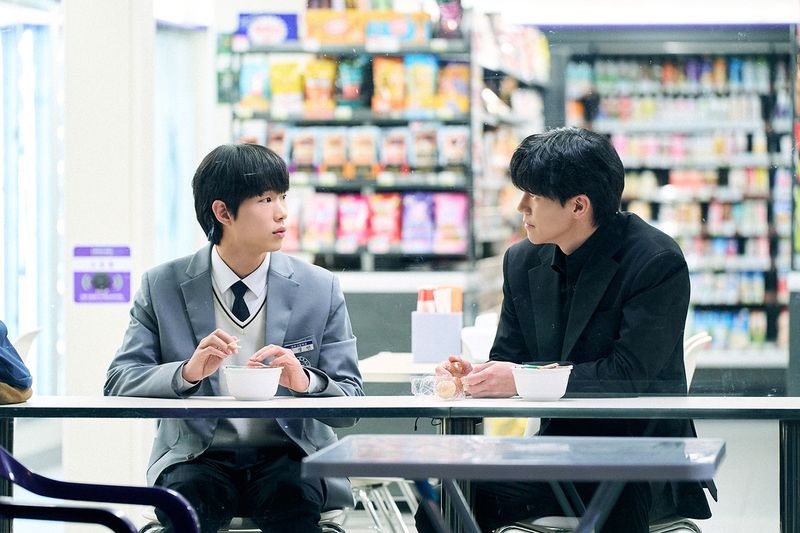 Sinopsis Drakor Teach You a Lesson, Kim Mu Yeol Blusukan ke SMA Problematik