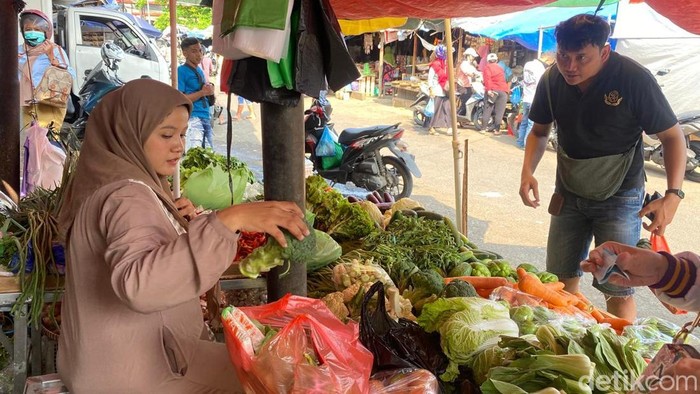 Harga Sayur di Pasar Peterongan Semarang Terus Naik, Pedagang: Mahalnya ...