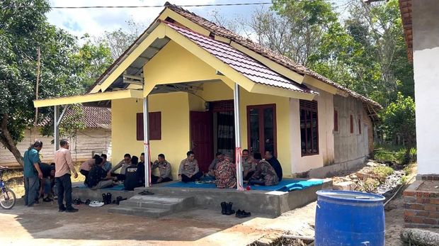 Sambut HUT Bhayangkara, Polres OKI Resmikan Bedah Rumah bagi Eks Napiter