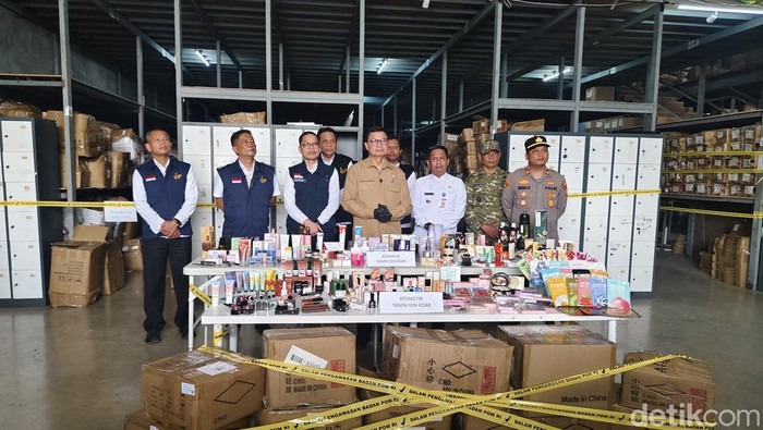 Penampakan Gudang Tangerang yang Digerebek BPOM, Simpan Kosmetik Ilegal ...