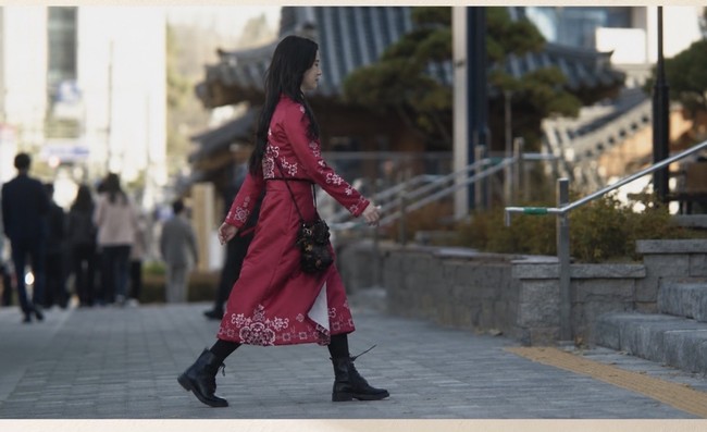 Gaya Lim Ji Yeon Pakai Hanbok Modern di My Royal Nemesis, Bikin Kepincut