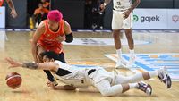 Pelita Jaya Tersungkur! Dewa United Menangi Duel Panas Semifinal IBL