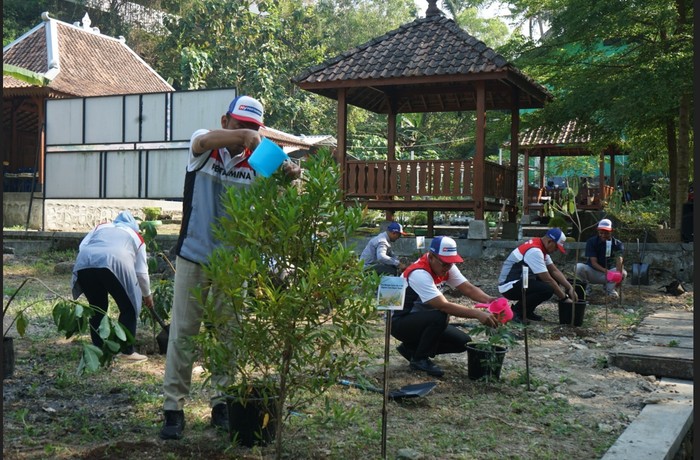 Pertamina Tanam 1.000 Pohon & Perkuat Inovasi Pengelolaan Sampah