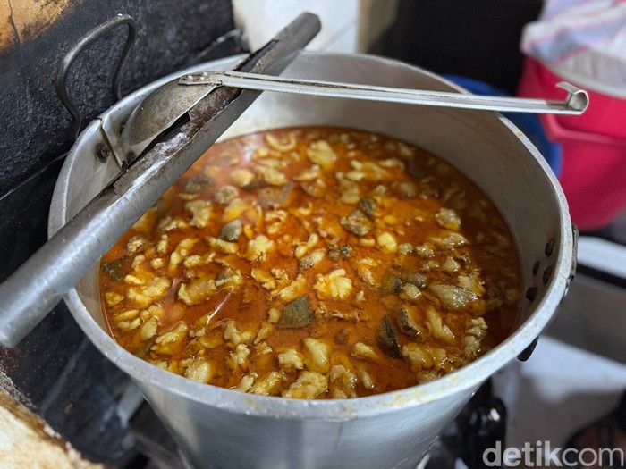 Legend Sejak 1964! Sate Keroncong dalam Gang Jatinegara Ini Tak Bau Prengus